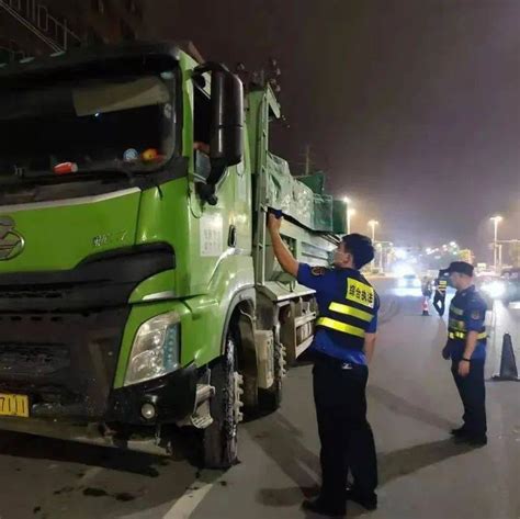 安海镇全力护航高考学子，严查夜间扰民渣土车辆执法行动安海镇