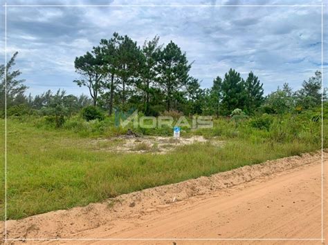 Terreno de esquina a metros do mar em Balneário Gaivota SC em Balneário Gaivota