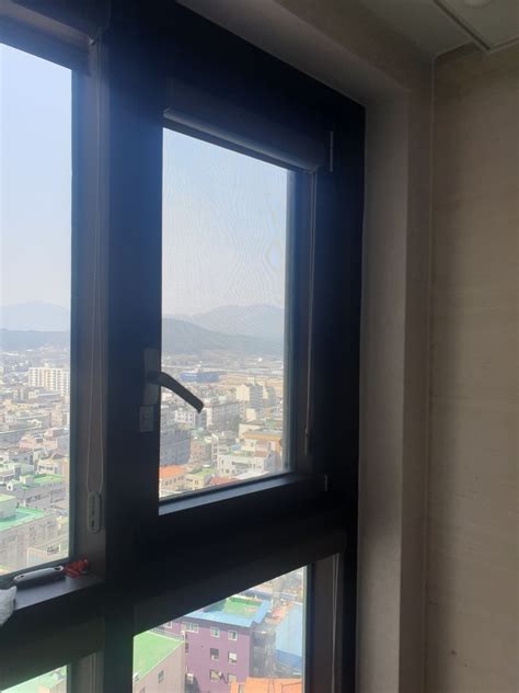 시스템창호 수리 대전 유성 자이 아파트 알루미늄 수입 창호 부품 파손으로 인한 창문 개폐불량 고장 수리 네이버 블로그