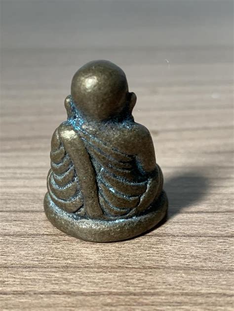 หลวงพ่อเงิน รุ่นสร้างโบสถ์ วัดหนองคล้า รวย รวย รวย วัดบางคลาน จังหวัดพิจิตร Ennxo