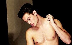 Francisco Lachowski Francisco Lachowski Discover Share GIFs