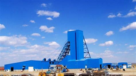 Иргэн Б Ононхангай Оюутолгой компани залуучуудын эрүүл мэндийг золигт гаргаж байна