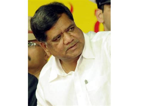 Latest Live Jagadish Shettar Joins Congress After Resigning From Bjp