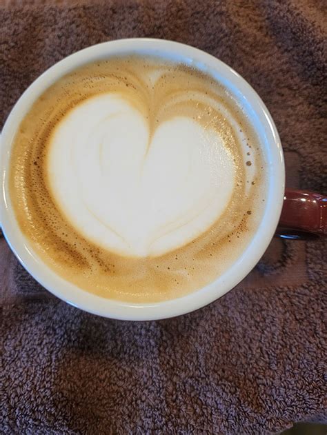 타임티켓 커피위의 도화지 라떼아트 베이직