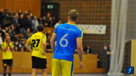 Hallenstadtmeisterschaft In Gruppe kämpfen Lürrip und der FC um den Sieg