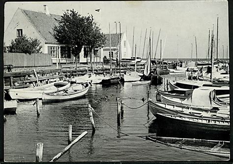 øre Fr IX på brevkort Dragør havn annulleret med svensk