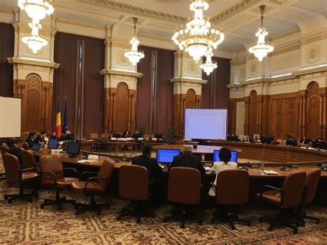 Comisia Iordache a dat raport de admitere pentru toate cele trei legi ale Justiţiei Urmează