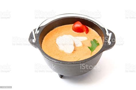 신선한 크림 수프의 금속 냄비흰색 건강하고 맛있는 음식에 닭고기와 함께 0명에 대한 스톡 사진 및 기타 이미지 0명 10월 가을 Istock