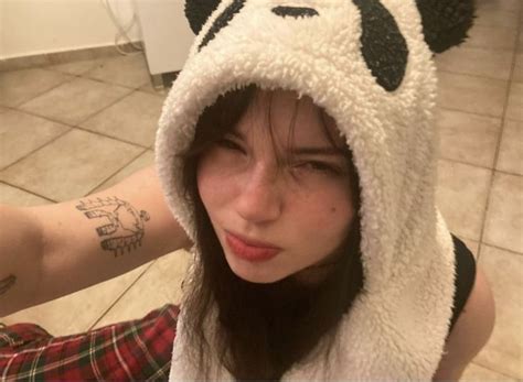 Womina Pp Grunge Tarzı Kızlar Moda Pozları