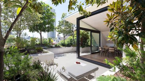 Ten Lush Rooftop Gardens That Serve As Tranquil Oases Above The City