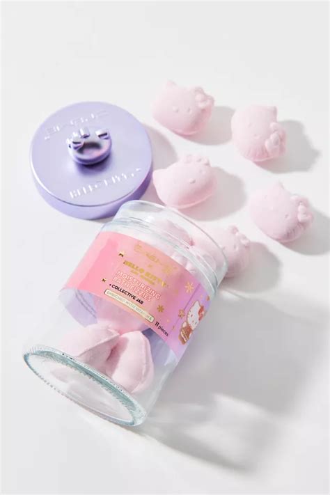 The Crème Shop X Hello Kitty Moisturizing Bath Fizzy Set Urban Outfitters
