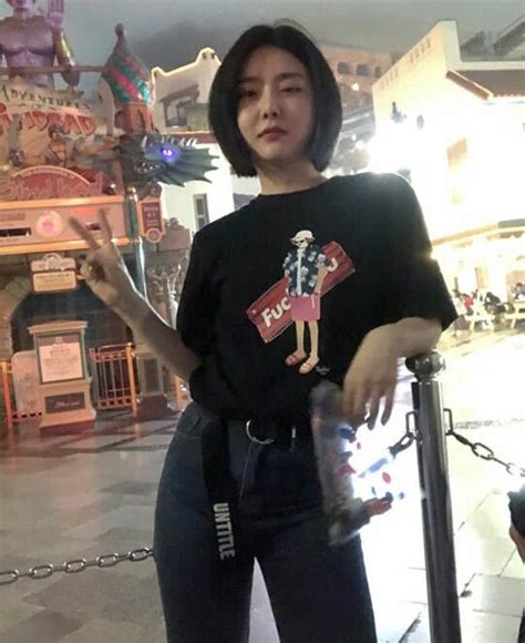 Pin De ⌜ᴘᴇᴀᴄʜᴇᴇʏᴇᴏɴ ⌟ Em ☇ Underrated Kpop Girl Groups Daria