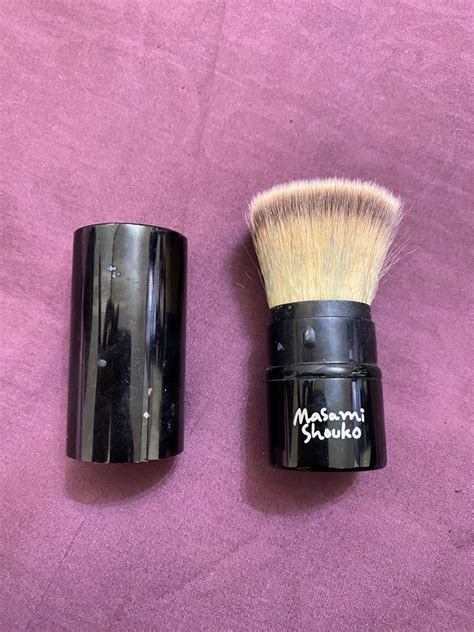 Masami Brush Kesehatan Kecantikan Rias Wajah Di Carousell