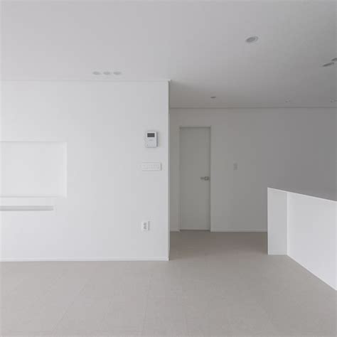 구축 아파트에 주방 펜트리를 만든 미니멀 인테리어 라이프스타일 슈퍼앱 오늘의집