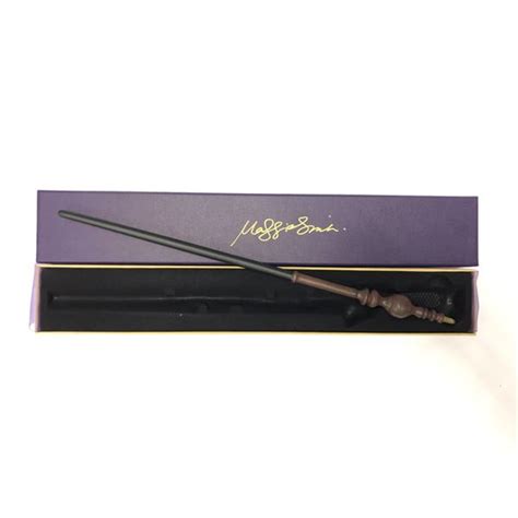 Harry Potter Maggie Smiths Signed Wand