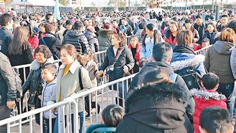 訪客逼爆 滬迪園停售門票兩天 東方日報