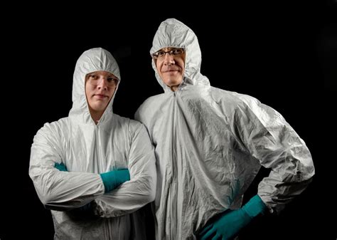 Illinois Ece On Linkedin Composing The Future Inside The Uiuc Nanolab