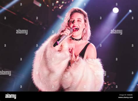 Camden London Uk English Singer And Songwriter Anne Marie Nicholson