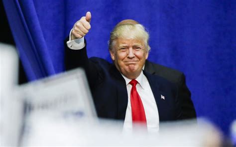 Donald Trump accionistas de Amazon piden que se deje de vender su colección de ropa Mundo