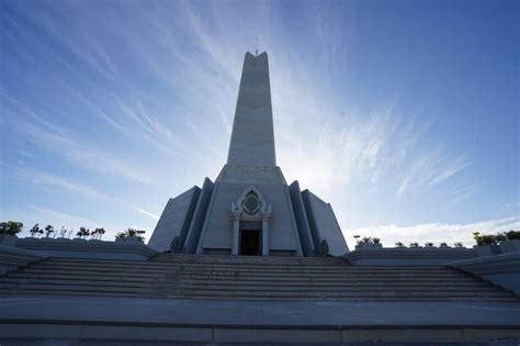 តំបន់សំខាន់ចំនួន៤ នៅរាជធានីភ្នំពេញ ទាក់ទាញភ្ងៀវទេសចរខ្លាំង នាថ្ងៃឆ្លងឆ្នាំសកលកន្លងទៅនេះ