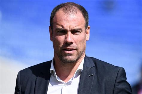 Foot OL OL Bruno Cheyrou va rester à Lyon Foot 01
