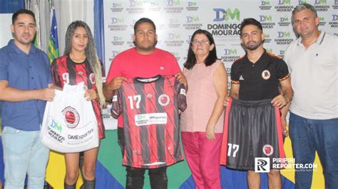 Prefeita Nelda Gomes E Vice Prefeito Ricardo Fabrício Entregam