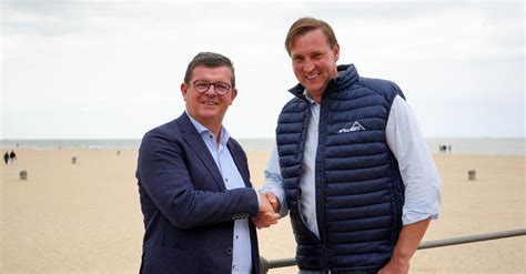 “butter Bie De Vis” Stad Oostende En Ksv Diksmuide Sluiten Intentieovereenkomst Voor Uitwerking