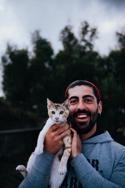 Premium Photo Close Up Of Cat