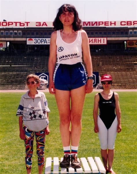 УНСС Професор от УНСС е балкански шампион по лека атлетика