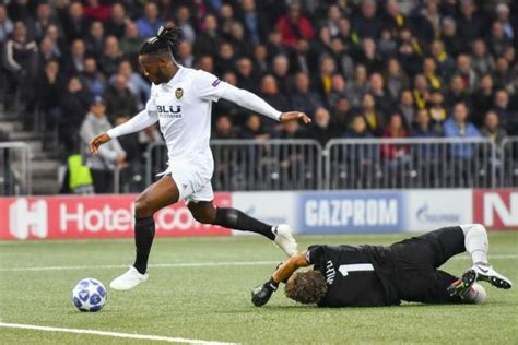 Chelsea Fans Bemoan The Decision To Let Michy Batshuayi Leave As He