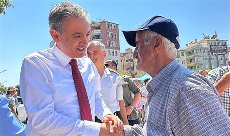 Vali Akkoyun Cuma Namazını Aktekkede Kıldı Yunus Emrenin Türbesini Ziyaret Etti Karamanda