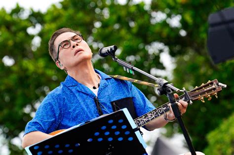驚人身世藏41年！羅大佑「父親是知名醫院院長」反對他棄醫 「突宣布離開台北」邊尋根邊歌唱 Fun頭條