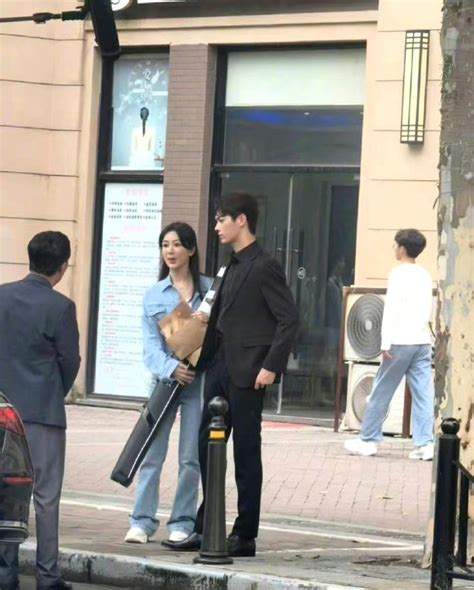 杨紫许凯承欢记同框路透生图来看看怎么样？杨紫路透许凯新浪新闻