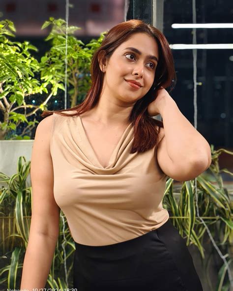 Debarati Pahari 🩺 First Shoot In My House 🥹 🌝 Instagram