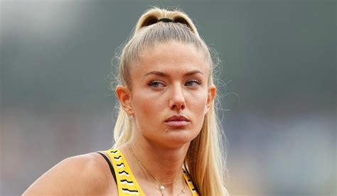 Alica Schmidt Called Worlds Sexiest Athlete By Fans Qualifies For