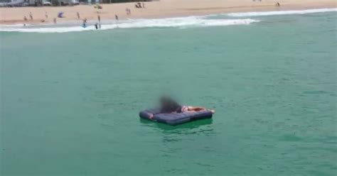 표류하는 딸 구하려 바다에 뛰어든 아버지 숨져