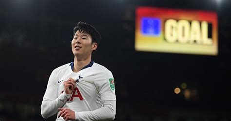 호날두와 막상막하 손흥민 축구게임 모델 투표 여전히 1위 싸움