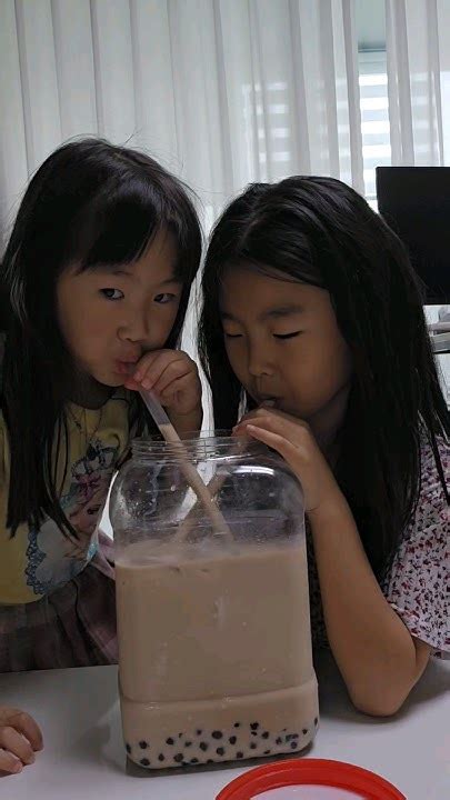 세상에서 가장 큰 점보 버블티 Youtube