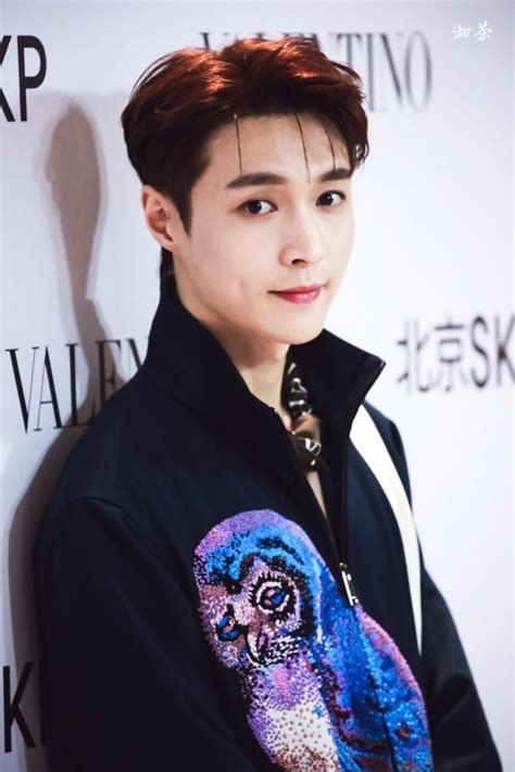 Pin By BTS SUGA On EXO In 2020 Exo Lay Exo Zhang Yixing Exo