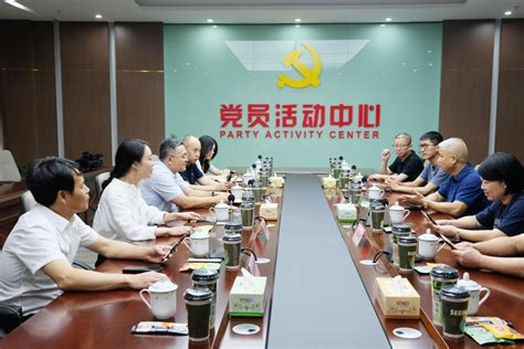 区长刘云峰开展重点项目督查和企业“三服务” 活动