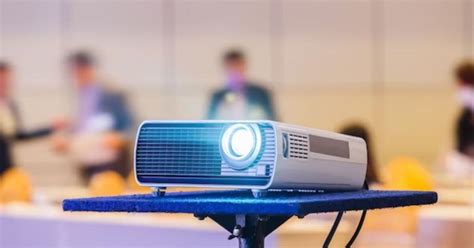 Tips Memilih Proyektor Yang Tepat Sesuai Kebutuhan