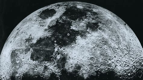 Astrónomo Capta El Momento En Que Un Objeto Desconocido Ilumina La Luna