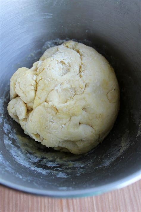 Copycat Cinnabon Cinnamon Rolls Recipe Fun Happy Home