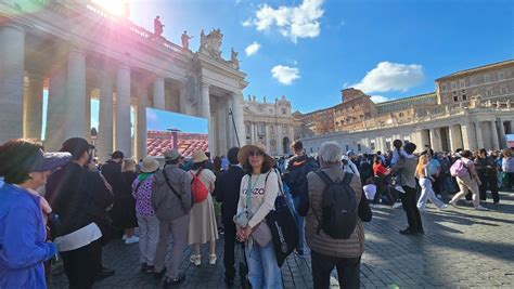 Hans 실시간⏰⏰ 평생 잊지못할 순간과 기억이지 않을까 생각합니다 지금 우리팀은 서유럽 여행중인데 이런 우연이 있을까요 바로 오늘 교황선출 현장인 바티칸근처에서