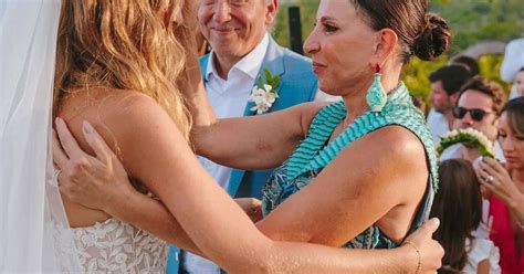 Nora homenageia casal bilionário morto em Guarujá Seguirão vivos no