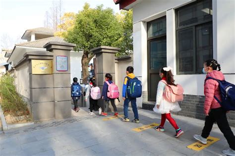 现金红包、交通优待、子女入学！这些举措暖军心澎湃号·政务澎湃新闻 The Paper