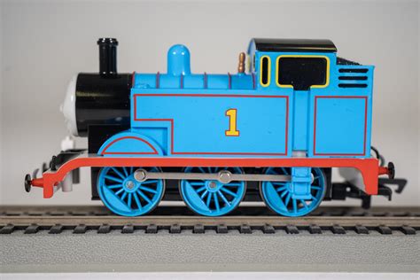 Trains Thomas And Friends Thomas The Tank Engine W Moving Eyes Ho Scale