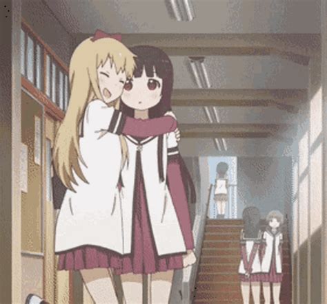 Anime Hug S