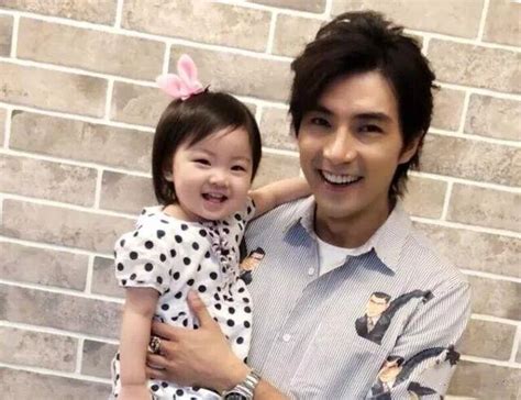 童年男神的第二个前世情人降生 贺军翔宣布老婆二胎产女 半岛网
