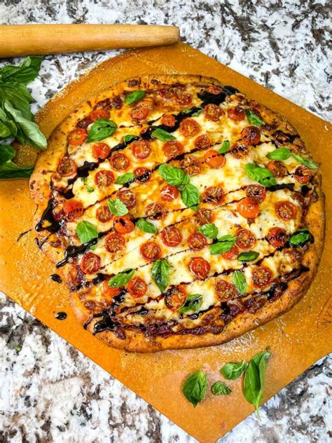 Caprese Pizza Three Olives Branch